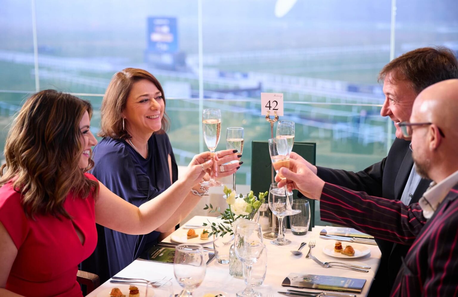 Hennessy Restaurant | Hospitality & Fine Dining | Newbury Racecourse