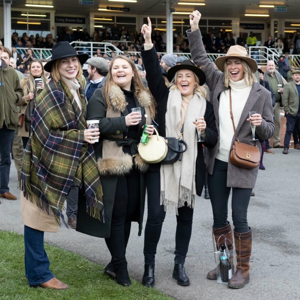 What To Wear | Dress Code | Newbury Racecourse
